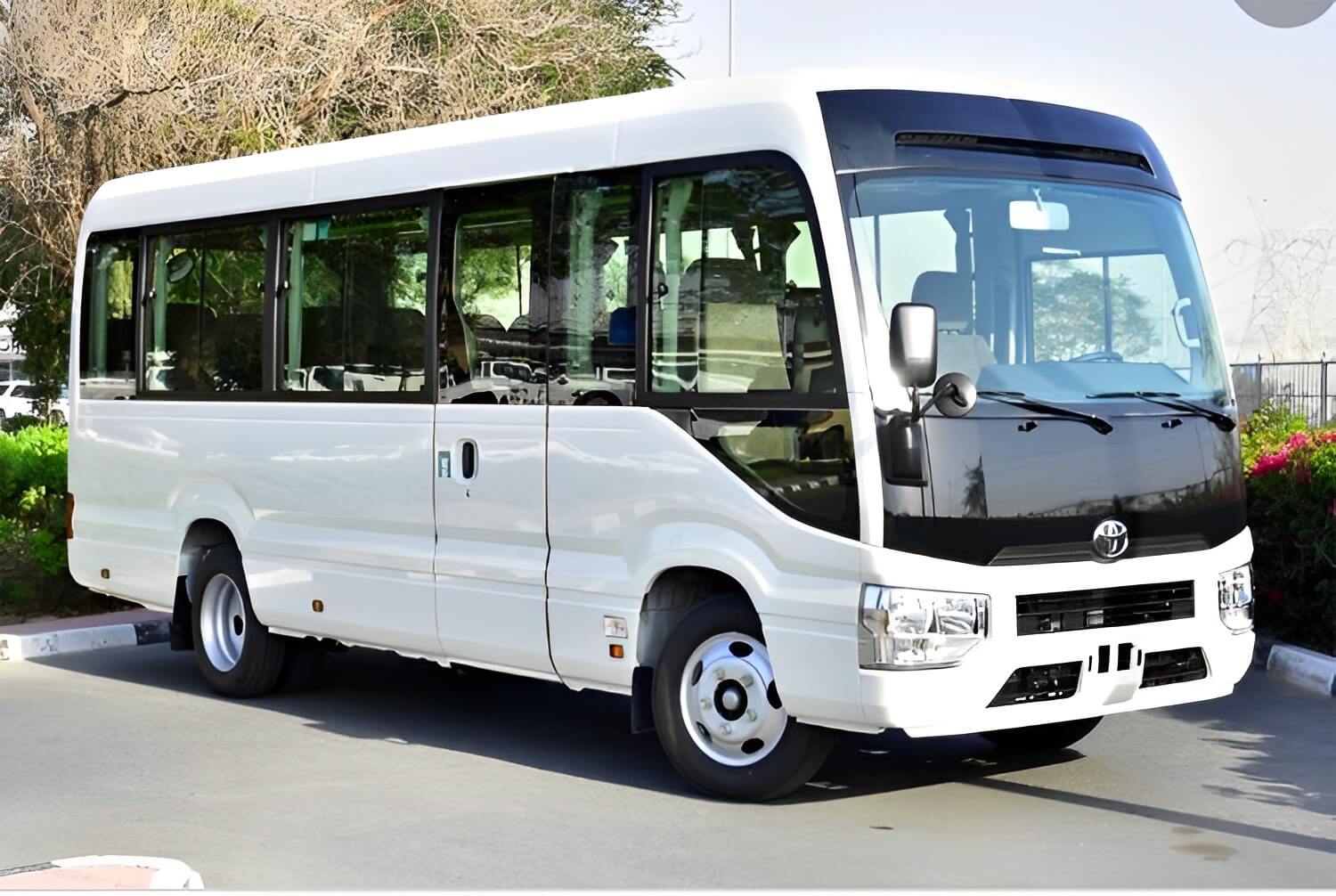 Mini Bus for Rent in Dubai - Smart Transport